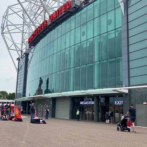 Photos at Manchester United Megastore - Souvenir Store