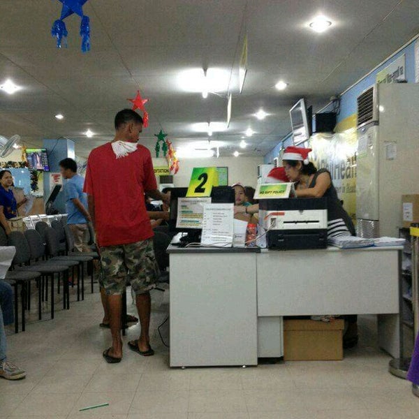 Philhealth Quezon Ave - Quezon City District 4 - Estuar Building