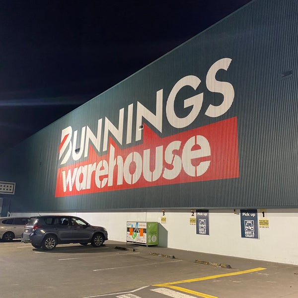 Bunnings Warehouse - Hardware Store in Wairau Park