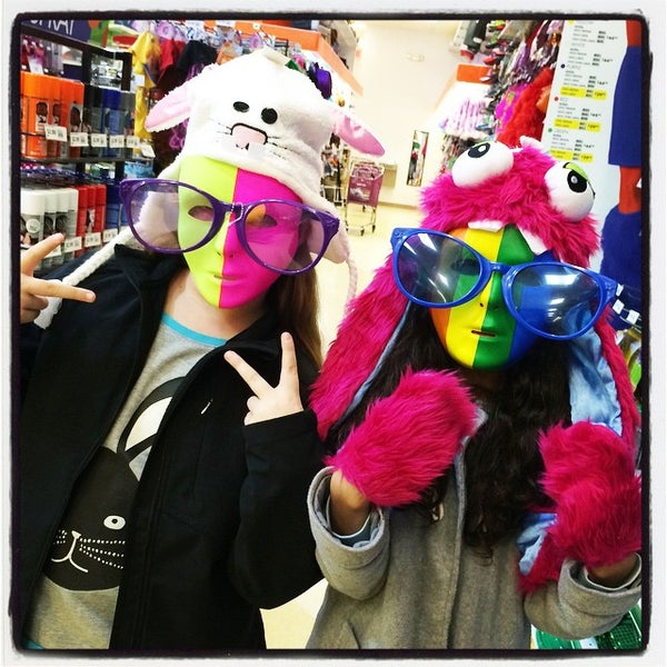 Party City - 3 tips