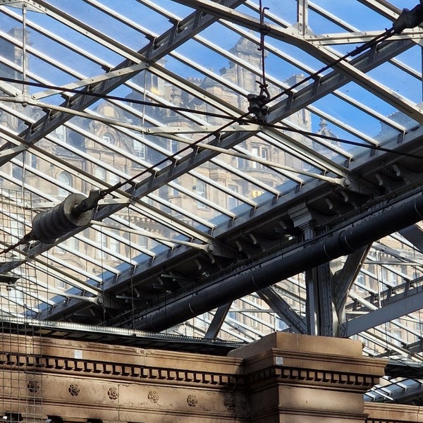 Platform 12 - Platform in Waverley Station