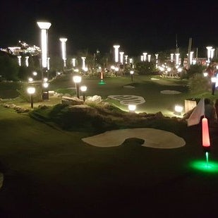 Bermuda Fun Golf - Royal Naval Dockyard