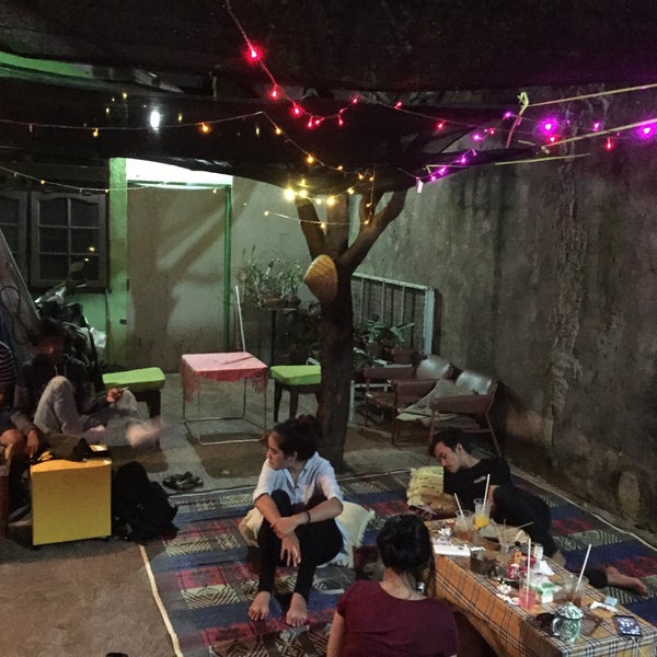 Iyoh Angkringan - Restaurant