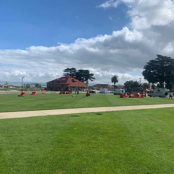 Main Parade Lawn (Presidio) - Presidio National Park - 37 visitors