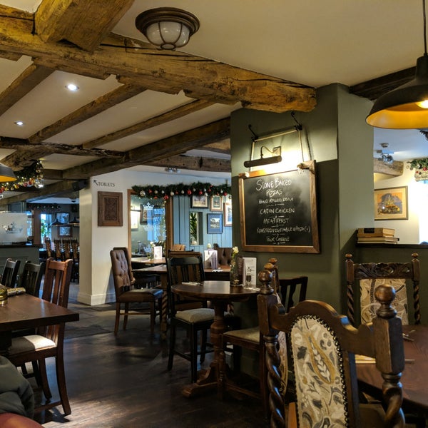 The Three Crowns - Pub in Stone
