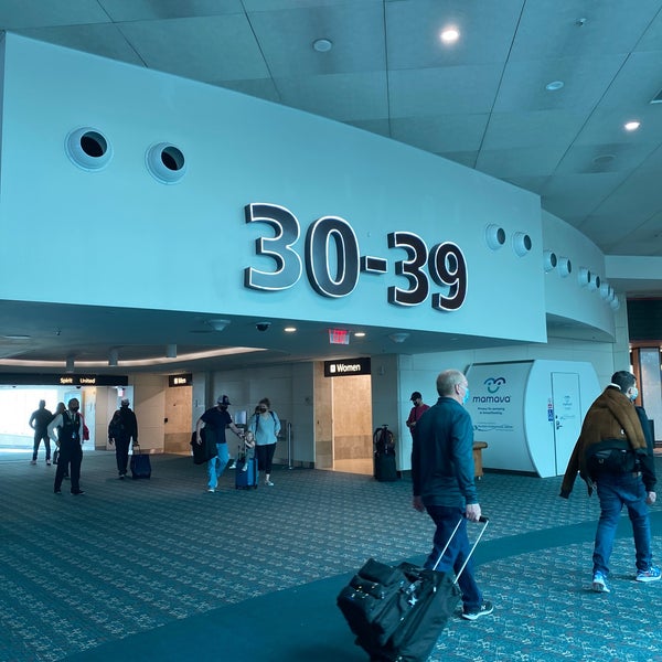 Airside 3 (Gates 30-59) - Airport Terminal in Orlando