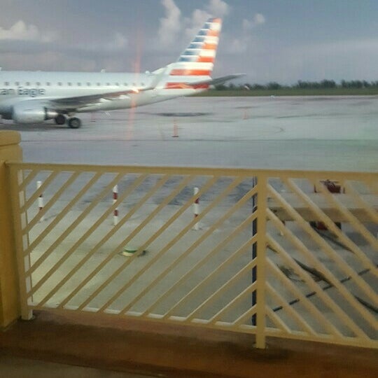 Photos at Grand Bahama International Airport (FPO) - Freeport District ...