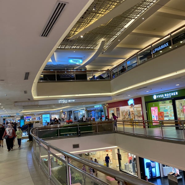 Mid Valley Megamall - Shopping Mall in Kuala Lumpur