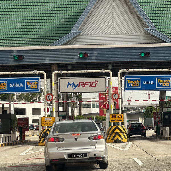 Plaza Tol Subang - 44 tips