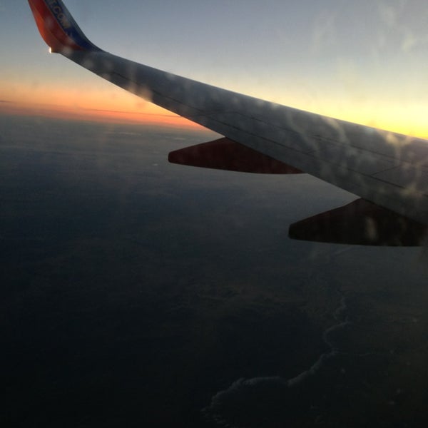 Gate C9 - Airport Gate