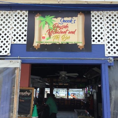 Snooks Bayside Restaurant and Tiki Bar - 15 tips