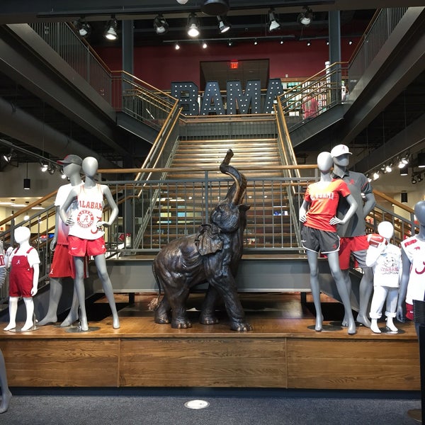 The Corner Store - Food and Beverage Retail