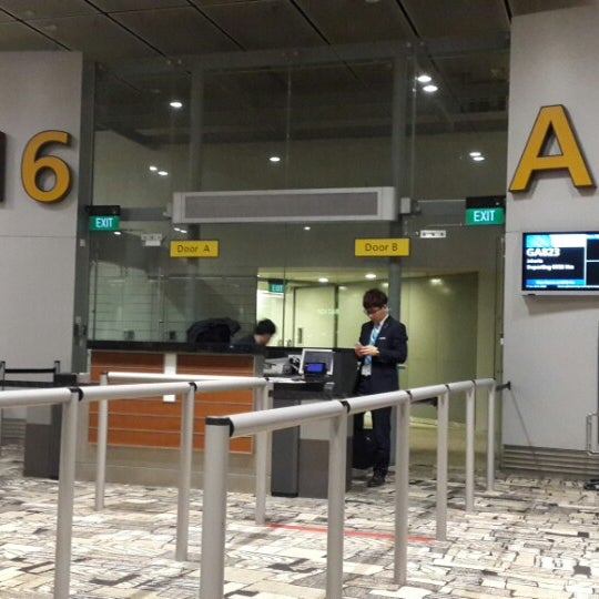 Gate A16 - Airport Gate in Changi