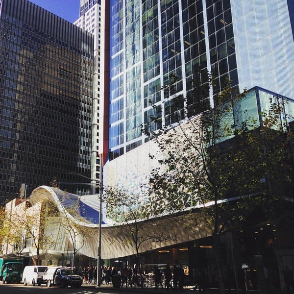 HSBC Centre - Central Business District - 4 tips from 467 visitors