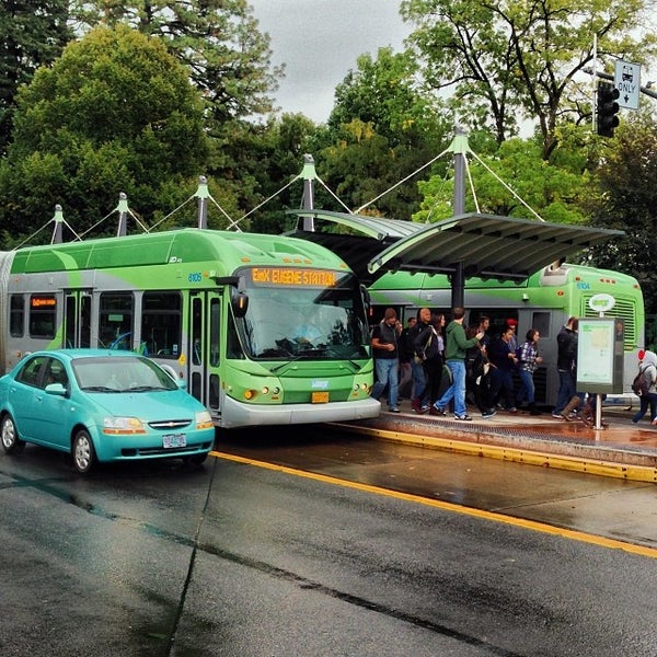 UO Transit Station North - Bus Line in University