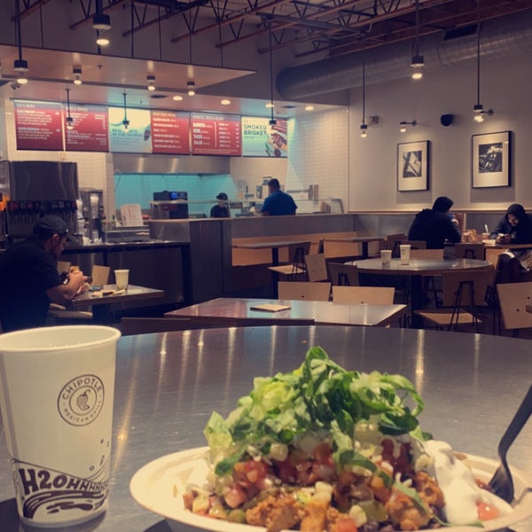 Chipotle Mexican Grill - Mexican Restaurant