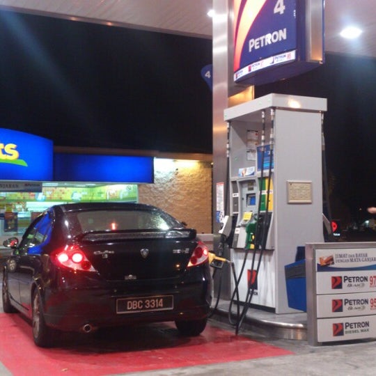 PETRON Station Pinggiran Putra - 5 tips from 421 visitors