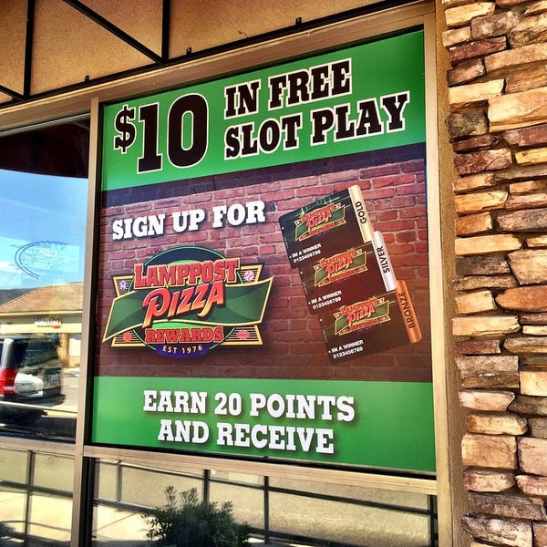 Lamppost Pizza - Pizzeria in Reno