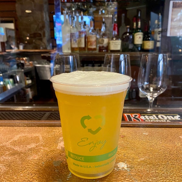 Sandy's Pub - American Restaurant