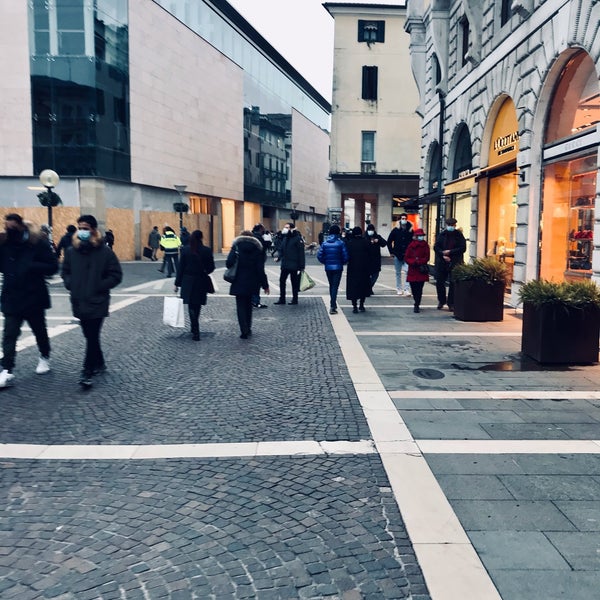 Piazza Garibaldi - Plaza in Padova