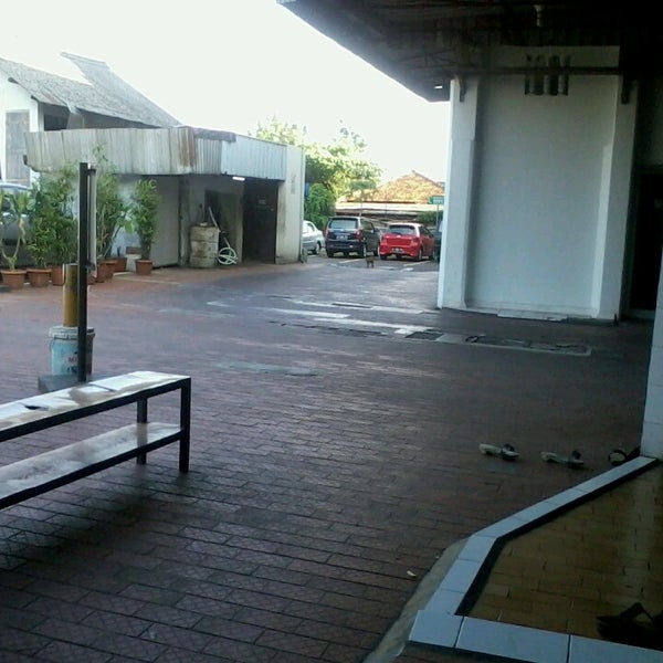 bapindo plaza off hour