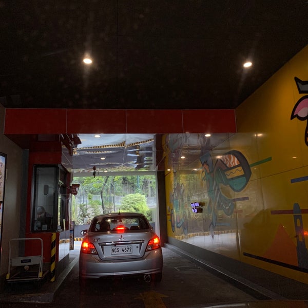 Jollibee - Fort Bonifacio - 6 tips from 529 visitors