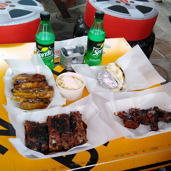 Willy's Ribs - BBQ Joint