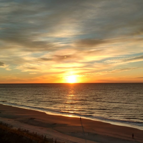 Beach Cove Resort - 4800 S Ocean Blvd