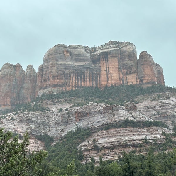 Cathedral Rock - Scenic Lookout