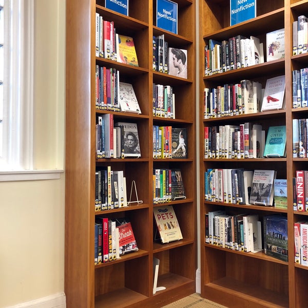 Ferguson Library - Library in Downtown Stamford Historic District