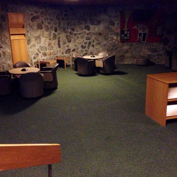 Cedar Hall - Structure