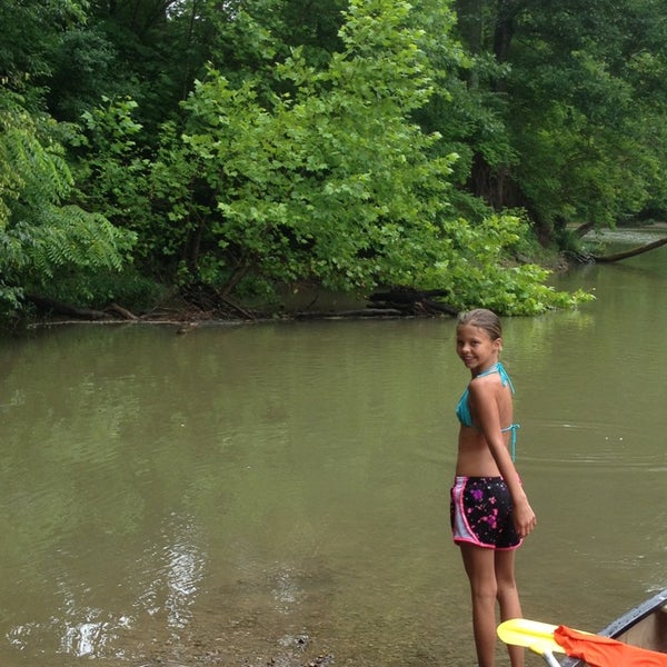 Morgans Canoe - Lake in Turtlecreek