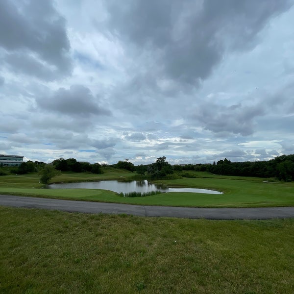 Royal Woodbine Golf Club - 195 Galaxy Boulevard