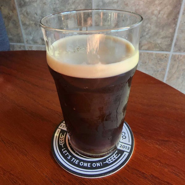 Fall River Brewing Co. Taphouse - Mistletoe - 7 tips