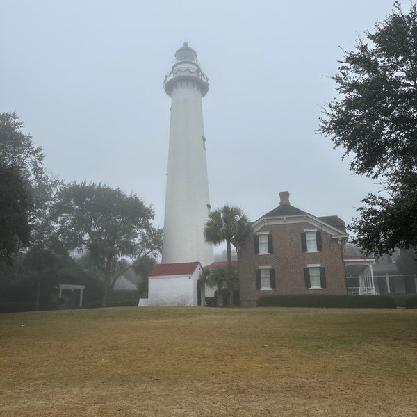 St. Simons Lighthouse - Lighthouse