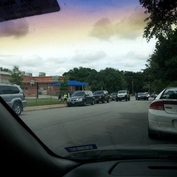 Tanglewood Elementary - Elementary School