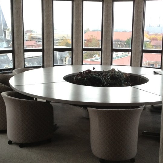 Beering Hall of Liberal Arts and Education (BRNG) - 25 tips