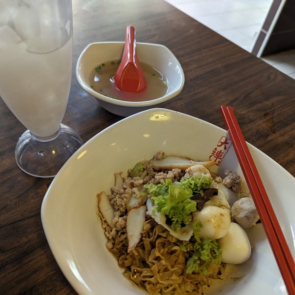 Da Lian Traditional Noodles 大连传统面家 - Chinese Restaurant in Singapore