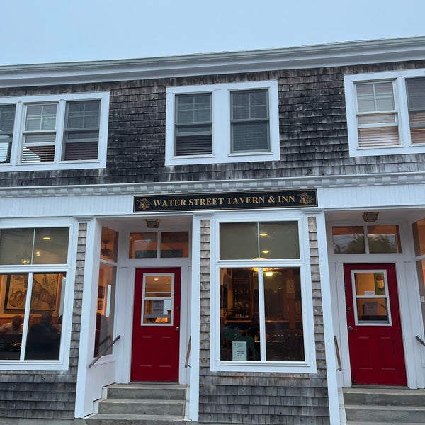 Water Street Inn & Tavern - Seafood Restaurant