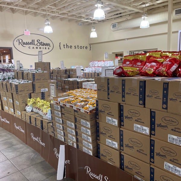 Photos at Russell Stover Candies Outlet Store - 950 Industrial Dr