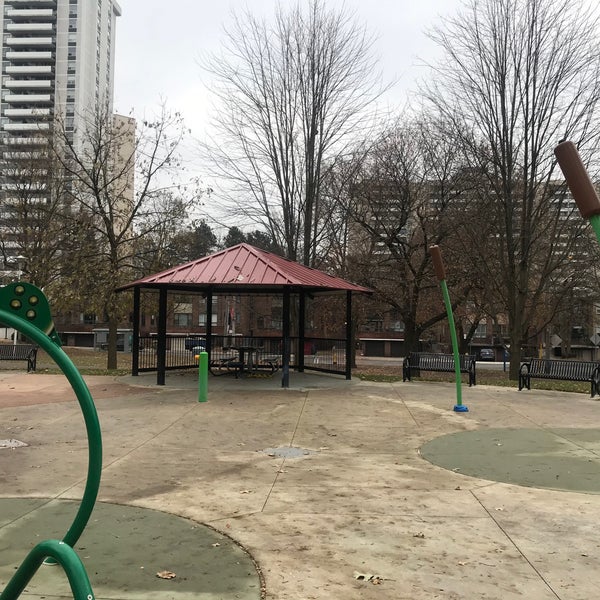 June Rowlands Park - Davisville - Toronto, ON