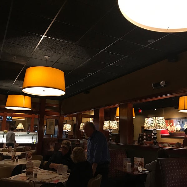 Ruby Tuesday - American Restaurant