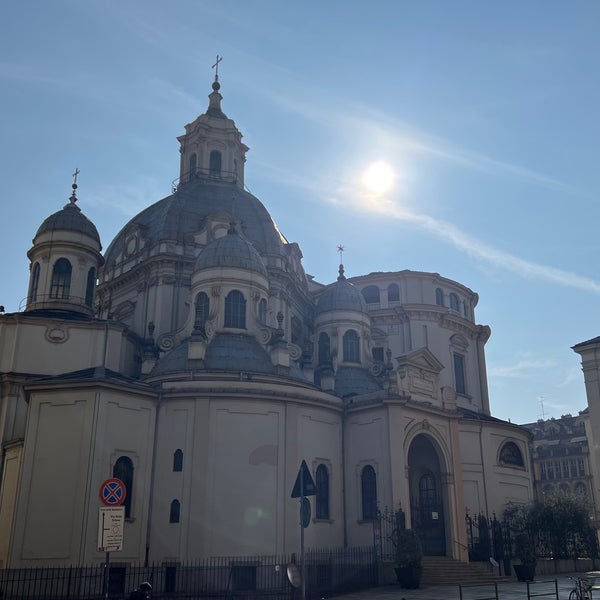 Santuario Basilica La Consolata - Church in Centro