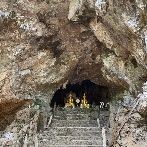 วัดถ้ำตาปาน (Wat Tham Ta Pan) - Buddhist Temple in Mueang Phang-nga