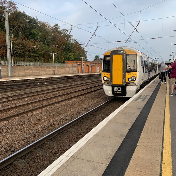 Hitchin Railway Station (HIT) - 14 tips from 1670 visitors