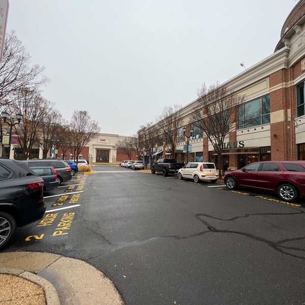 Fairfax Corner - 18 tips from 3234 visitors