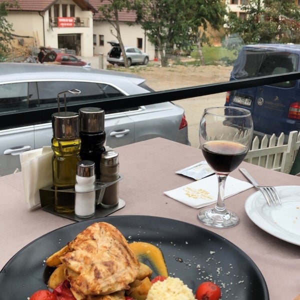 Magra Ausria Hotel - Boge, Rugovë