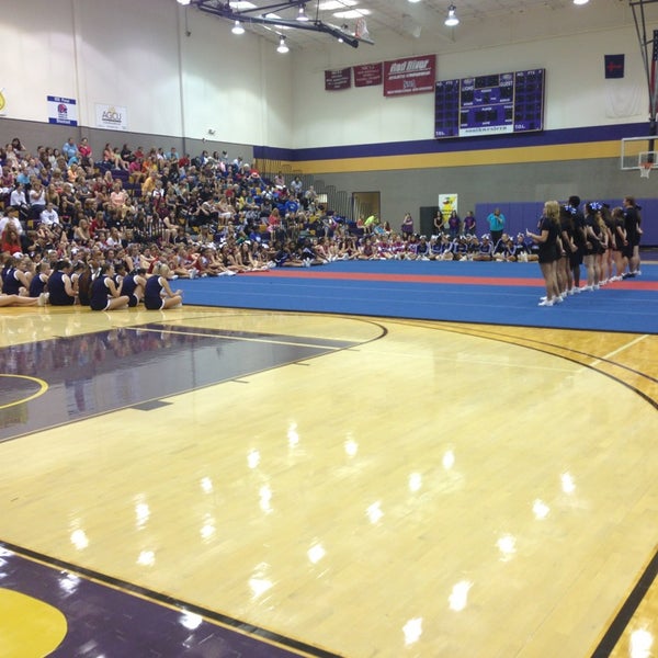 Photos at Southwestern Assemblies of God University (SAGU) - 6 tips