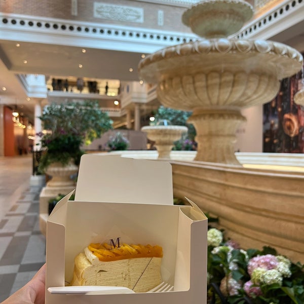 Lady M Cake Boutique - The Londoner Macao