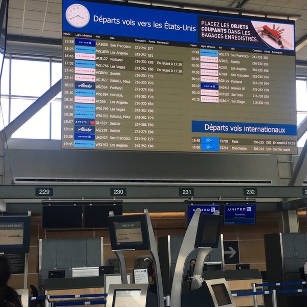 Photos at WestJet Check-in - Sea Island - 3380 Grant McConachie Way